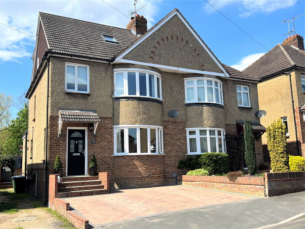 4 Bed Semi Detached House For Sale In Jubilee Road Aldershot