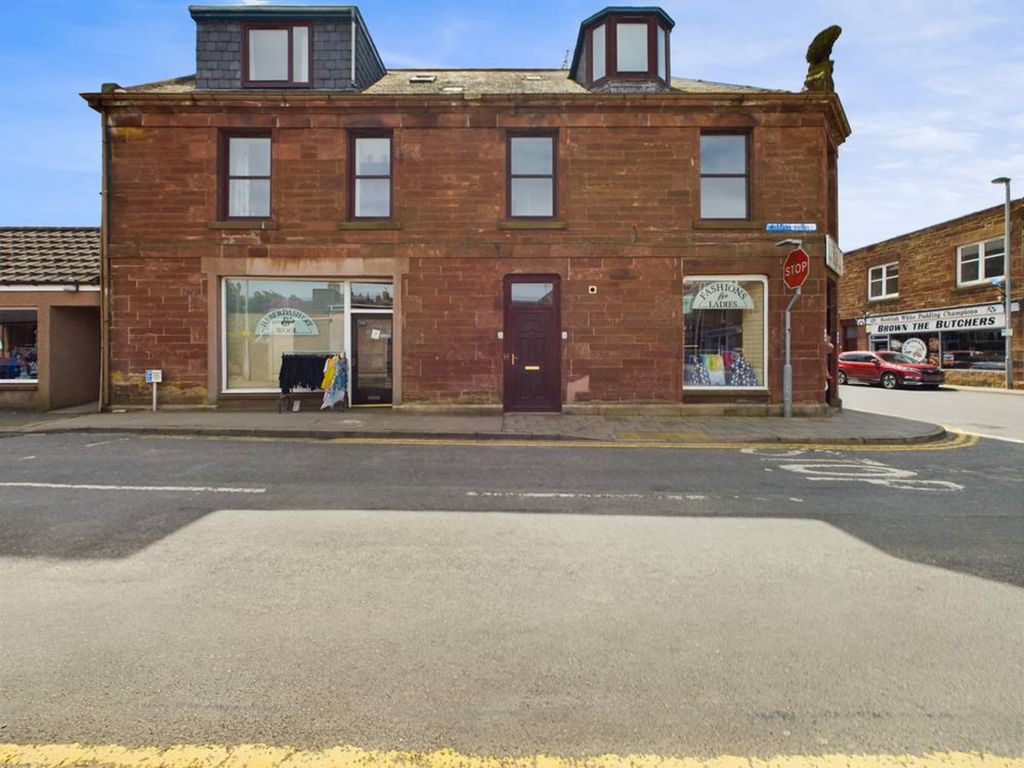 4 bed maisonette for sale in Chapel Street, Turriff AB53, £130,000 - Zoopla