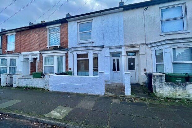 4 bed flat to rent in Clive Road, Portsmouth PO1, £1,900 pcm - Zoopla