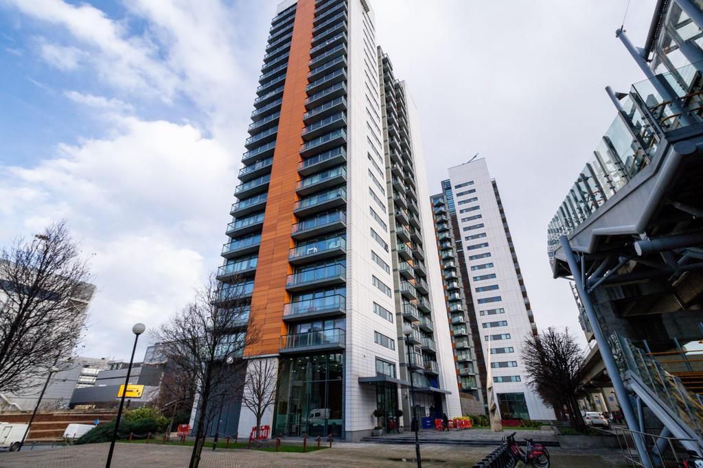 1 bed flat to rent in Elektron Tower, 12 Blackwall Way, Blackwall, East ...