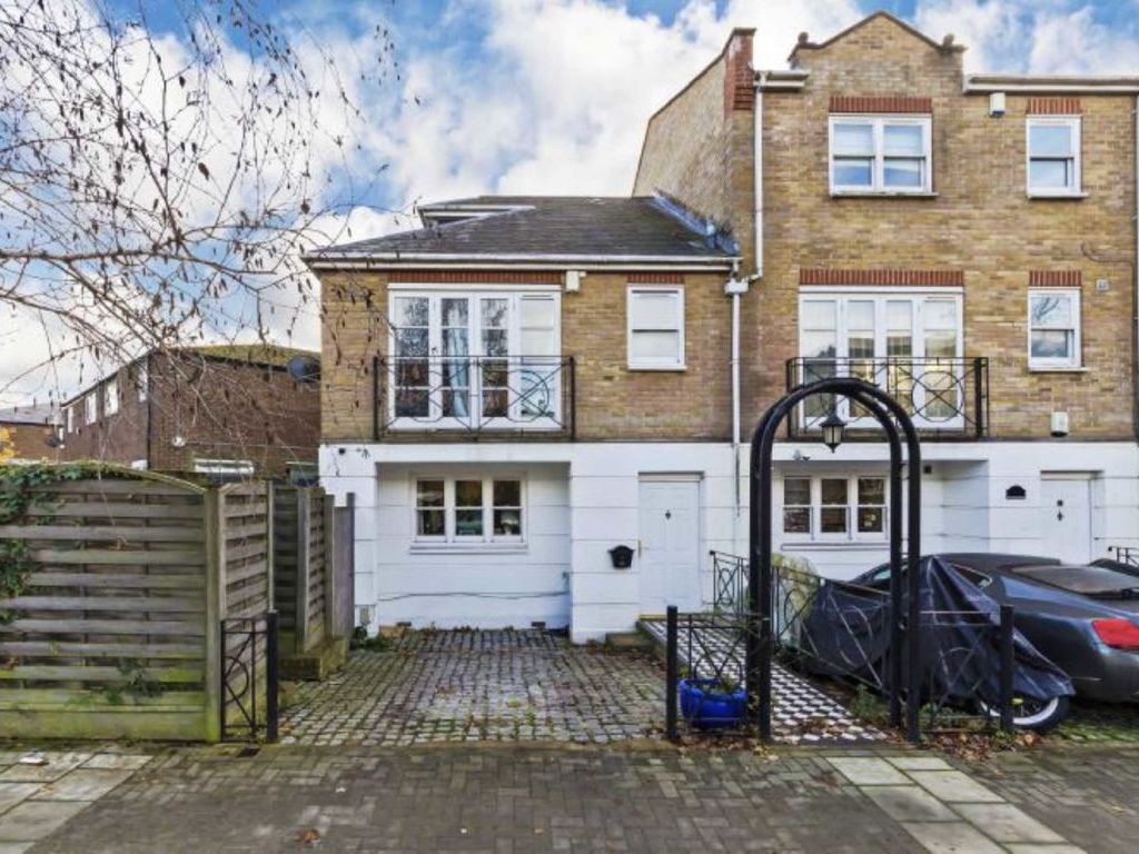 3 bed semi-detached house to rent in Rodenhurst Road, London SW4 - Zoopla