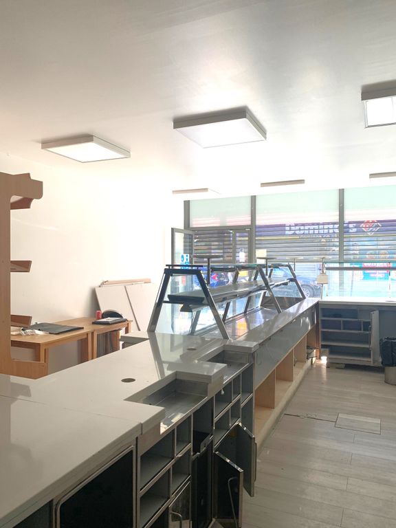 Restaurant to let in High Road, Kilburn NW10, £21,000 pa - Zoopla