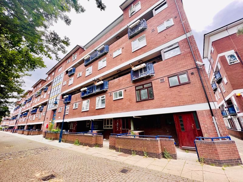 3 bed flat to rent in Overbury Street, London E5 - Zoopla