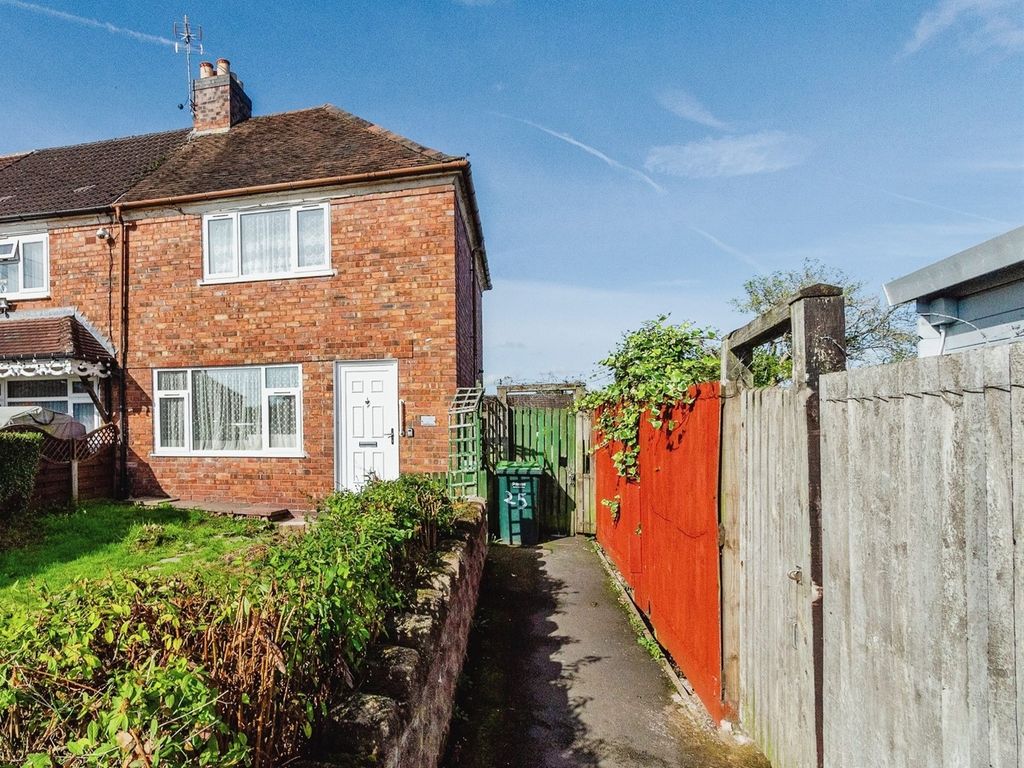 3 Bed End Terrace House For Sale In Carisbrooke Road Wednesbury Ws10