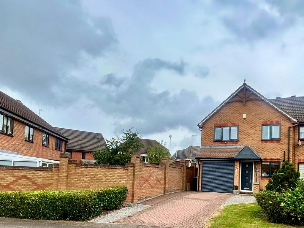3 Bed Semi Detached House For Sale In Harcourt Way Hunsbury Hill