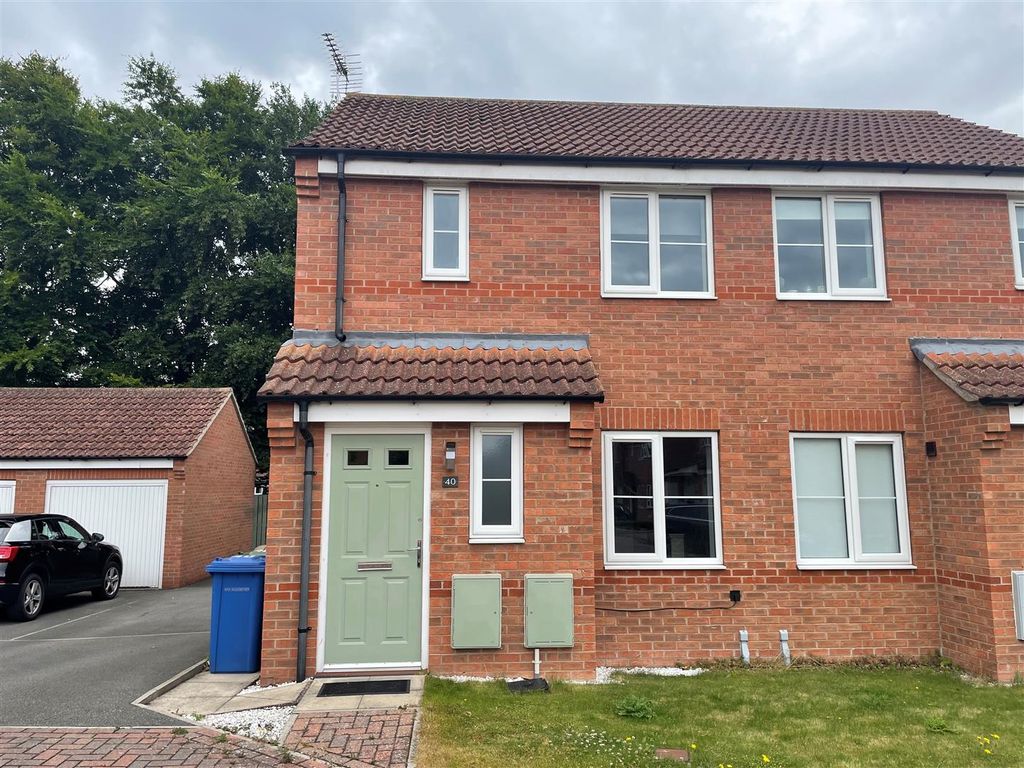 2 Bed Semi Detached House To Rent In Derek Vivian Close Pocklington