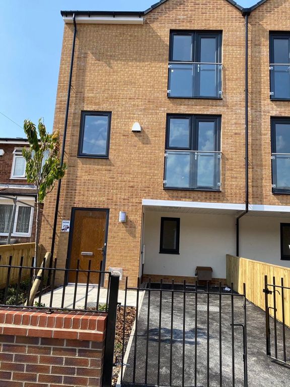 3 Bed Semi Detached House For Sale In Arley Moss Road Manchester M13