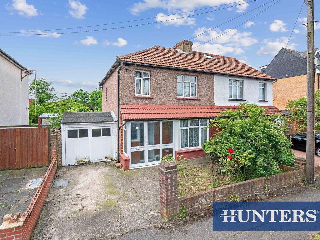 3 bed semi-detached house to rent in Lavender Avenue, Worcester Park ...