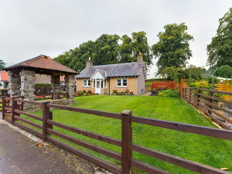 1 bed cottage for sale in New - Bellview, Low Main Street, Lamington ...