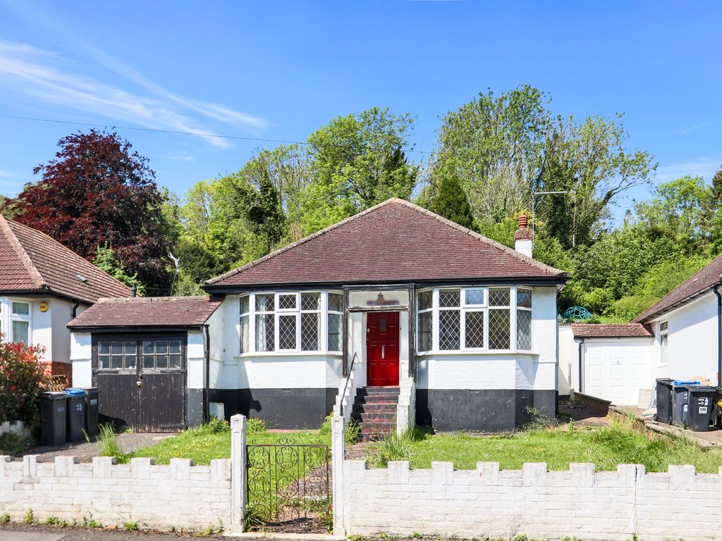 2 bed detached bungalow for sale in Chaldon Way, Coulsdon CR5, £450,000 ...