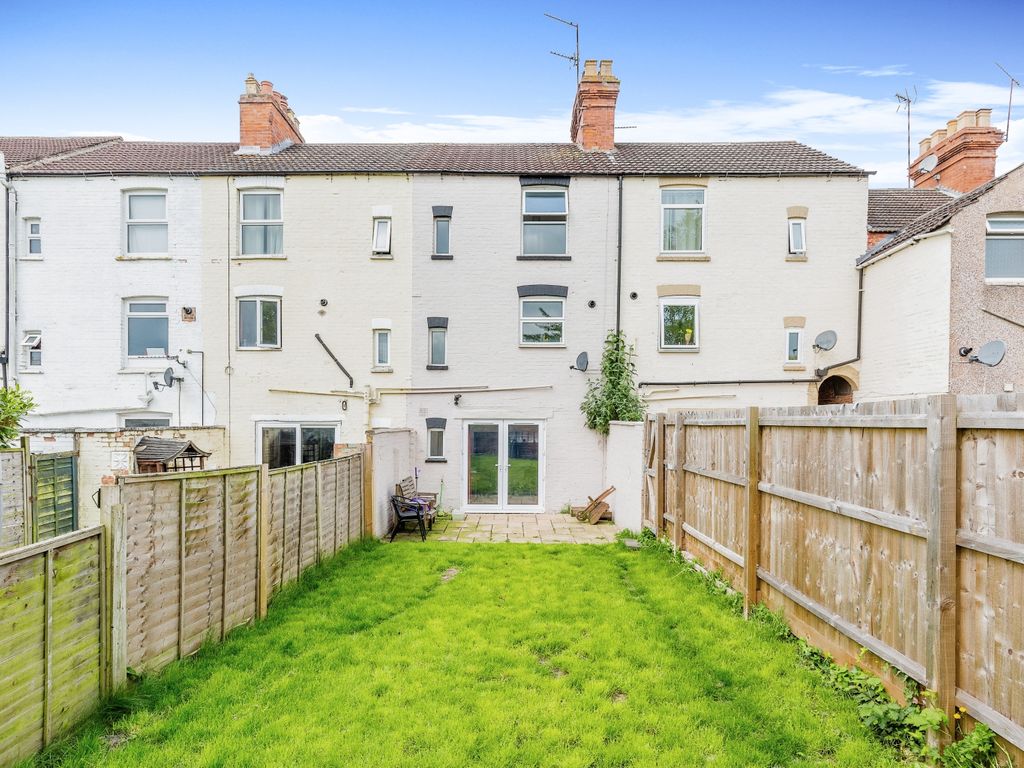 2 bed terraced house for sale in Ford Street, Kettering NN16 - Zoopla