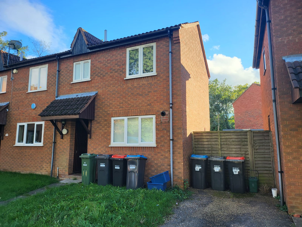 2 Bed End Terrace House To Rent In Kimbolton Court Fard Park