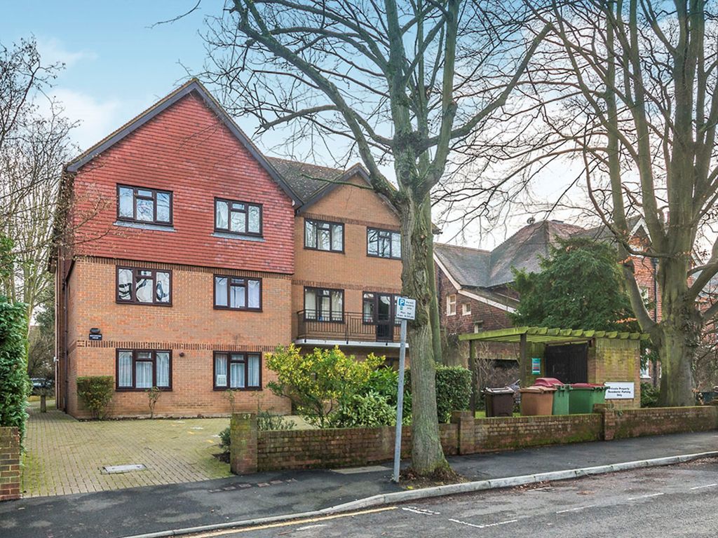 1 bed flat to rent in Albion Road, Sutton, Surrey SM2, £1,250 pcm - Zoopla