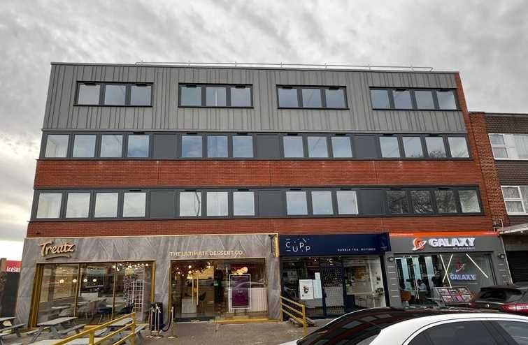 1 bed flat to rent in Farnham Road, Slough SL1, £1,200 pcm - Zoopla