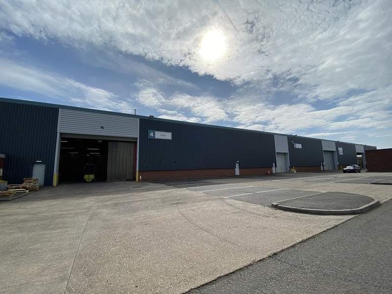 Light industrial to let in Units 3 & 4 Electrium Point, Ashmore Lake ...