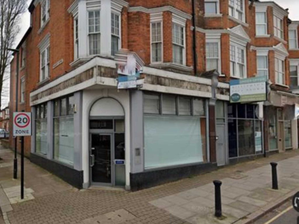 Retail premises to let in Station Road, London N21 - Zoopla