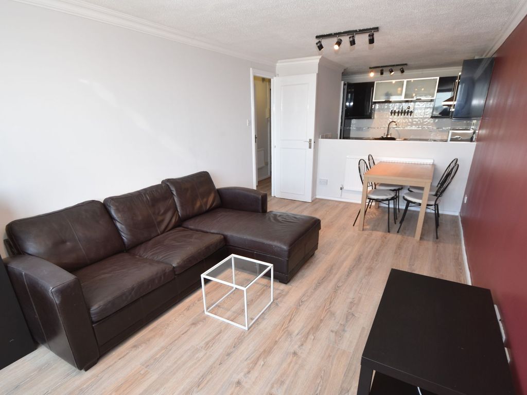 1 bed flat to rent in Leather Lane, London EC1N, £2,600 pcm - Zoopla