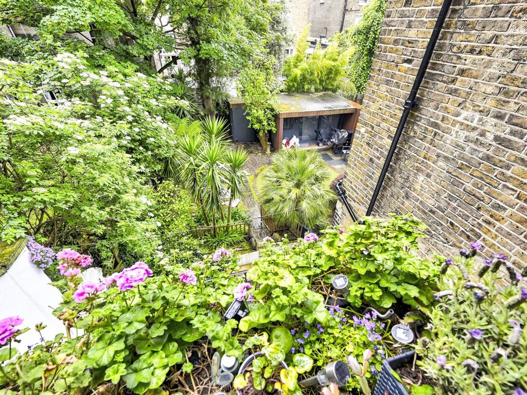 2 bed flat for sale in Edith Grove, Chelsea, London SW10, £1,195,000 ...