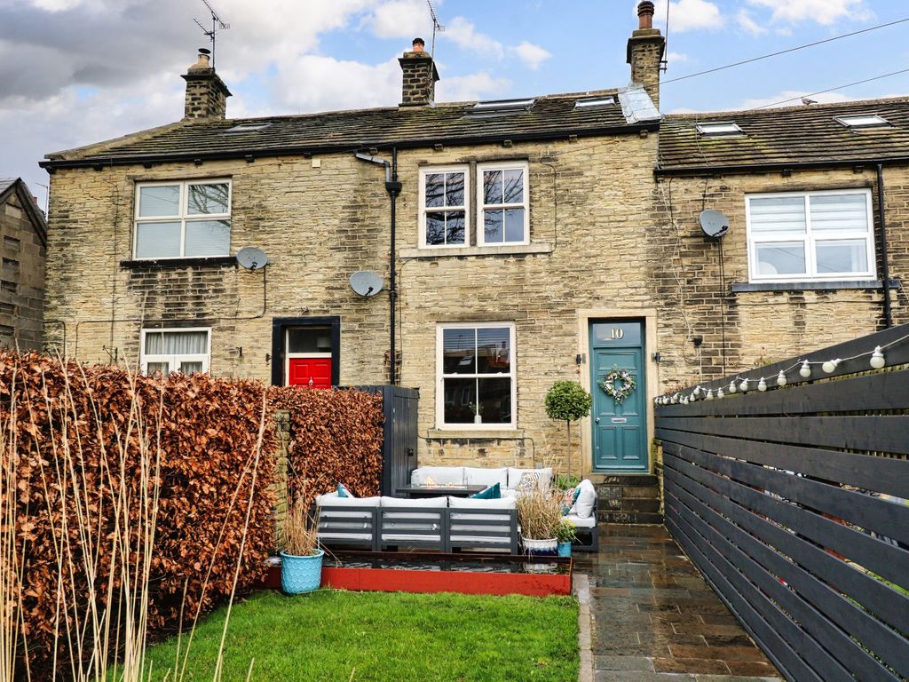 3 Bed Terraced House For Sale In Highbank Street Farsley Pudsey West