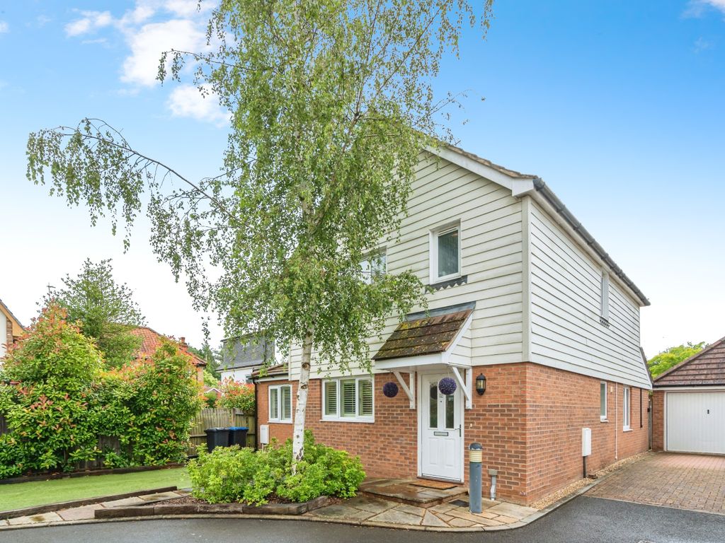 4 bed detached house for sale in Pinewood Drive, New Haw, Surrey KT15 ...
