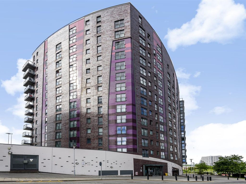 Studio to rent in Cross Green Lane, Leeds LS9, £645 pcm - Zoopla