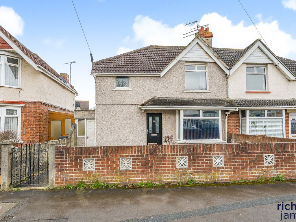 3 Bed Semi Detached House For Sale In Shrivenham Road Swindon