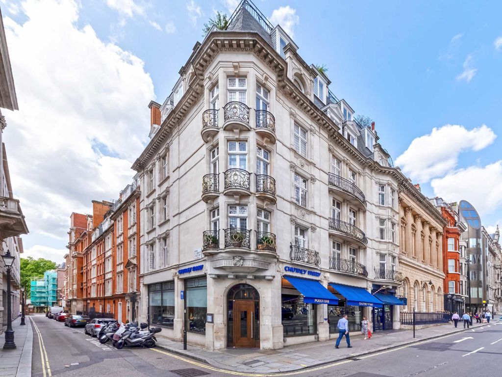 1 bed flat for sale in St. James's Street, London SW1A, £1,175,000 - Zoopla