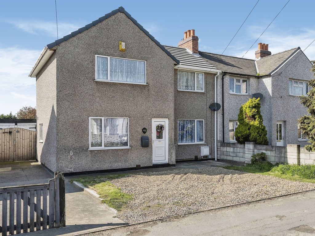 3 Bed Semi Detached House For Sale In Broadway Dunscroft Doncaster