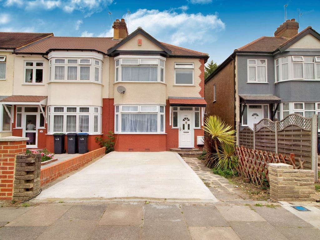 3 bed end terrace house for sale in Addison Road, Enfield EN3 - Zoopla