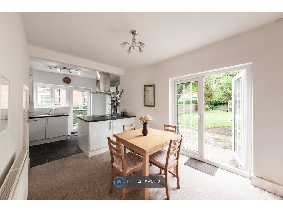 3 bed semi-detached house to rent in Roe Lane, London NW9, £2,500 pcm ...