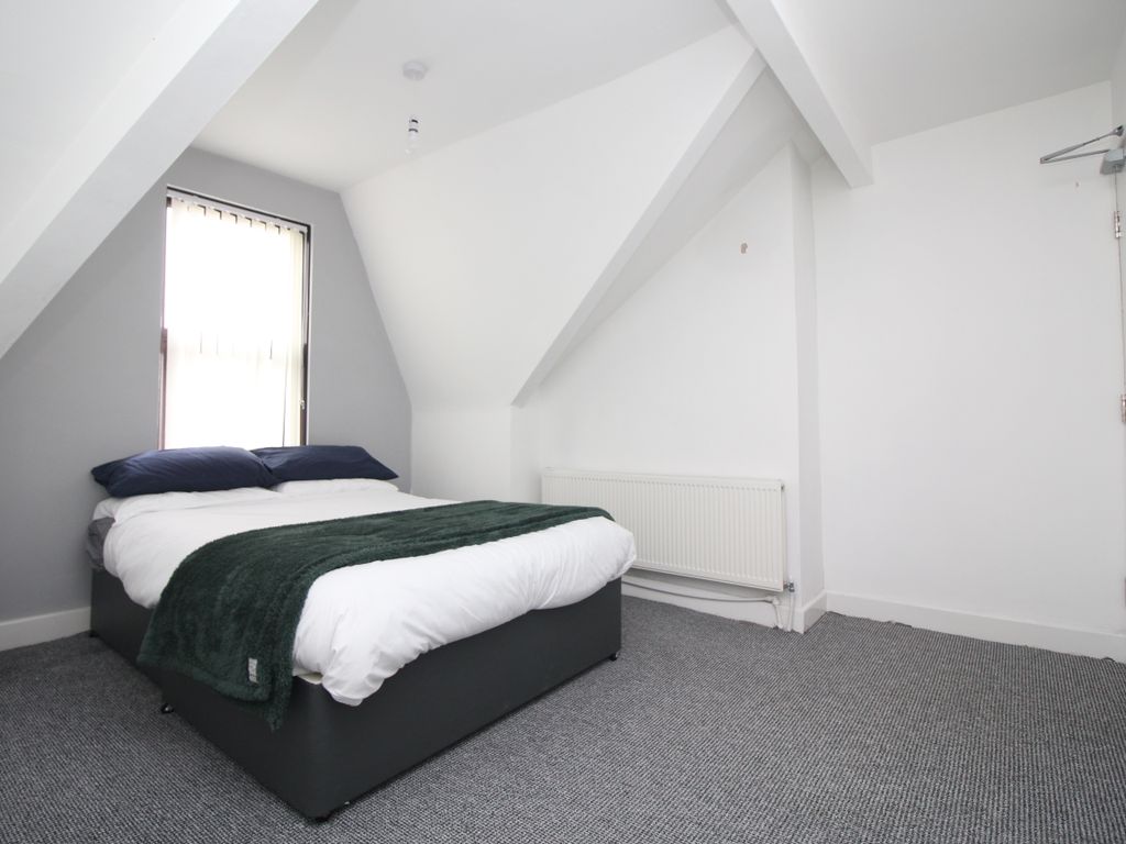 Room to rent in Sandhurst Grove, Leeds LS8, £425 pcm - Zoopla