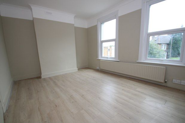 Room to rent in Dermody Road, London SE13 - Zoopla