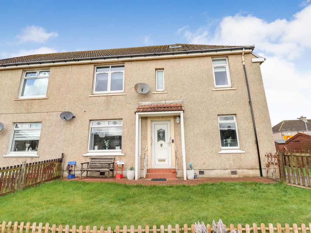 2 bed flat for sale in Muirhall Terrace, Salsburgh, Shotts ML7 - Zoopla