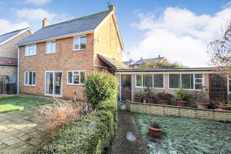 4 bed detached house for sale in Arkwright Road, Milton Ernest, Bedford ...