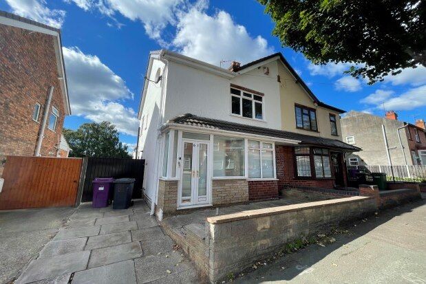 3 bed property to rent in Victoria Road, Wolverhampton WV11 - Zoopla