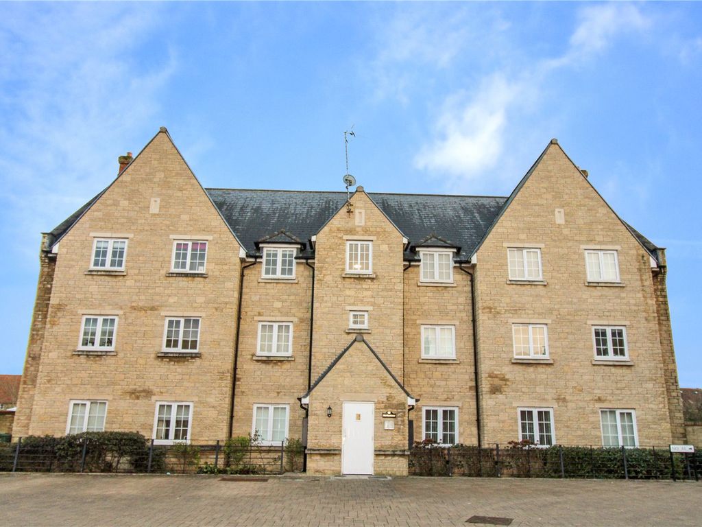 2 bed flat for sale in Prospero Way, Swindon, Wiltshire SN25 - Zoopla