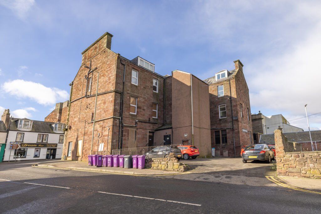 2 bed flat for sale in Catherine Street, Arbroath DD11, £190,000 - Zoopla