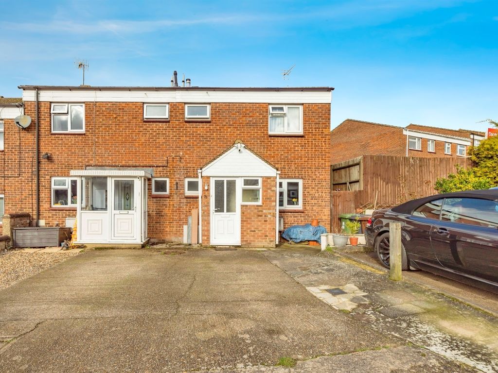 3 bed end terrace house for sale in Meadow Road, Bushey WD23, £450,000 ...