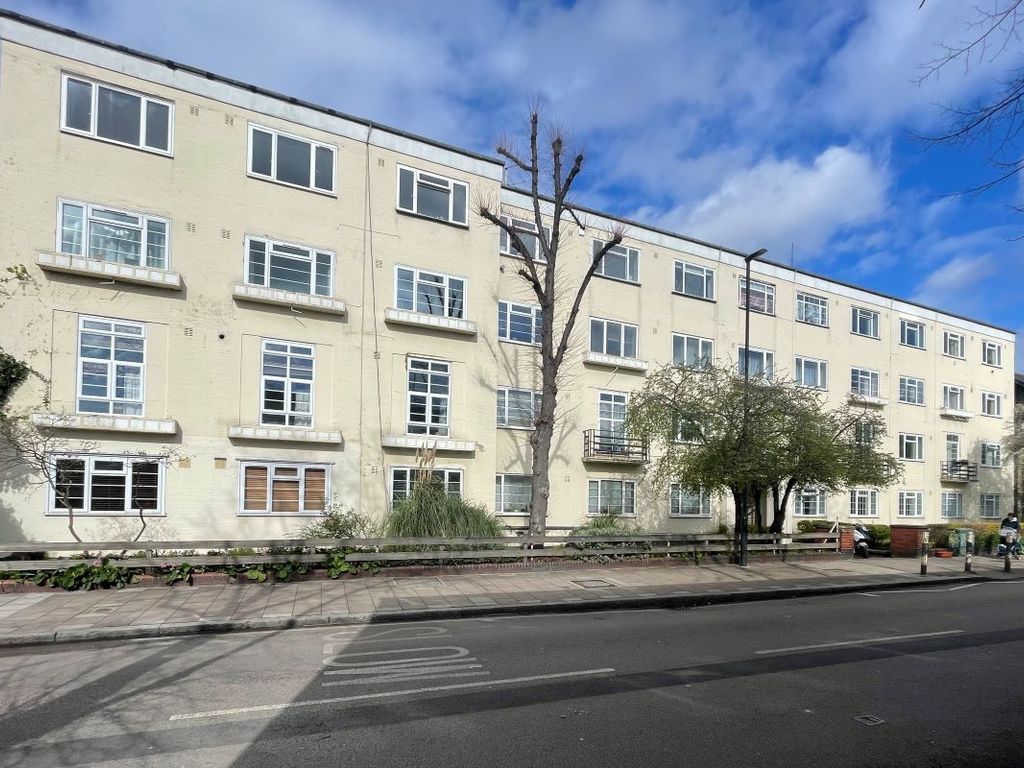 1 bed flat for sale in Flat 55 Hartington Court, Lansdowne Way ...
