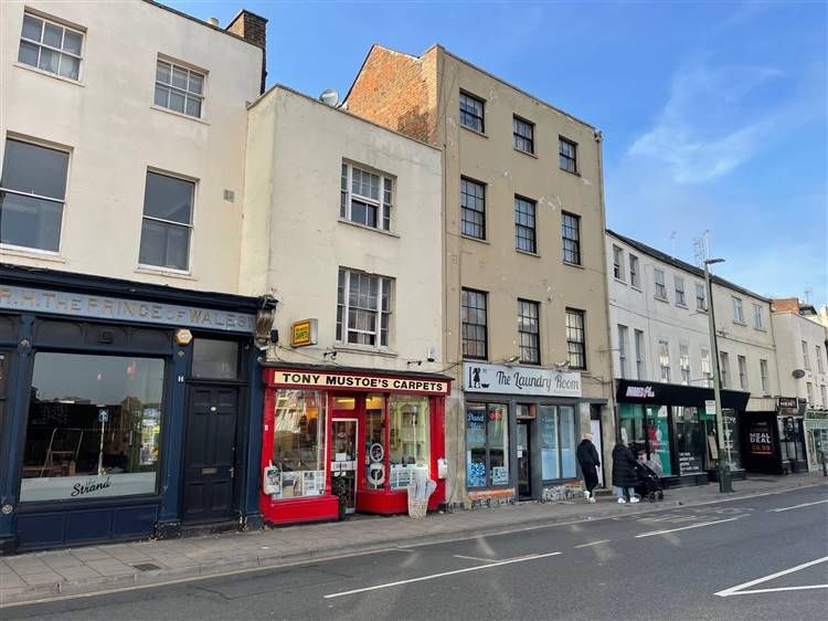 Property for sale in 44 High Street, Cheltenham GL50, £215,000 - Zoopla
