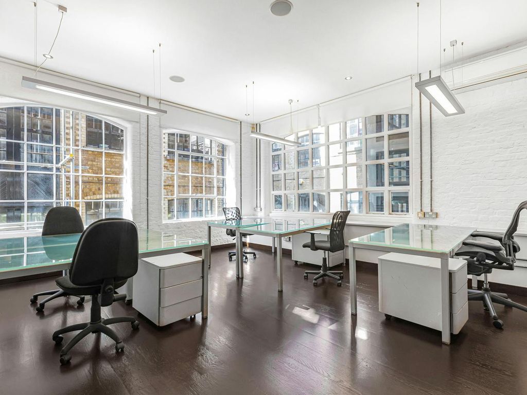 Office to let in 10B Printing House Yard, Hackney Road, Shoreditch ...