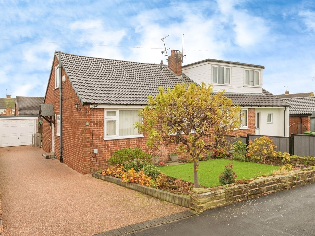3 Bed Semi Detached Bungalow For Sale In Kent Avenue Pudsey Ls28 £