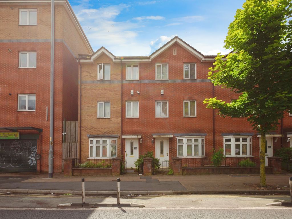4 bed terraced house for sale in Stretford Road, Manchester M15, £ ...