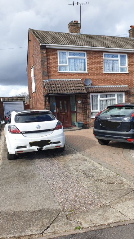 3 Bed Semi Detached House To Rent In West Heath Road Farnborough Gu14