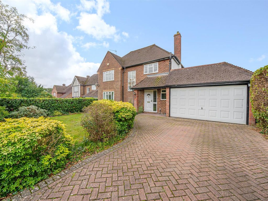 3 bed detached house for sale in Rushington Avenue, Maidenhead SL6, £ ...