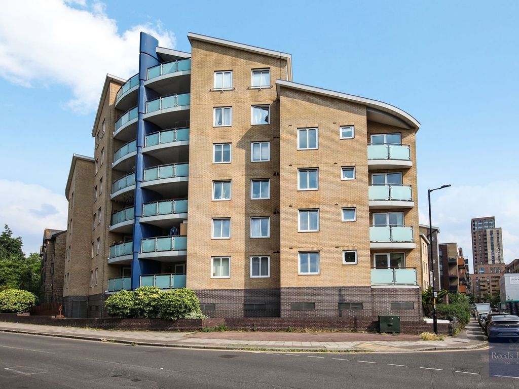 2 bed flat for sale in Yeoman Street, London SE8, £460,000 - Zoopla