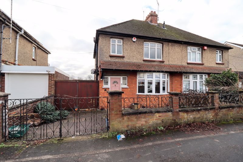 3 Bed Semi Detached House For Sale In Eaton Avenue Bletchley Milton