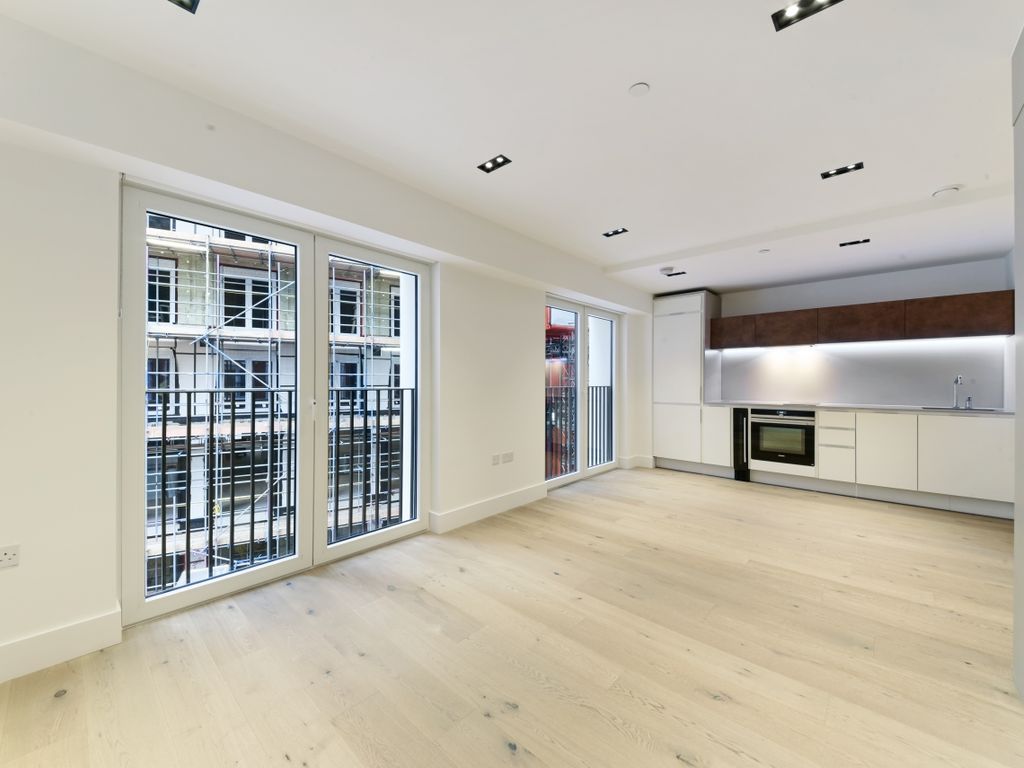 Studio to rent in Keybridge House, Exchange Gardens, Vauxhall SW8 - Zoopla