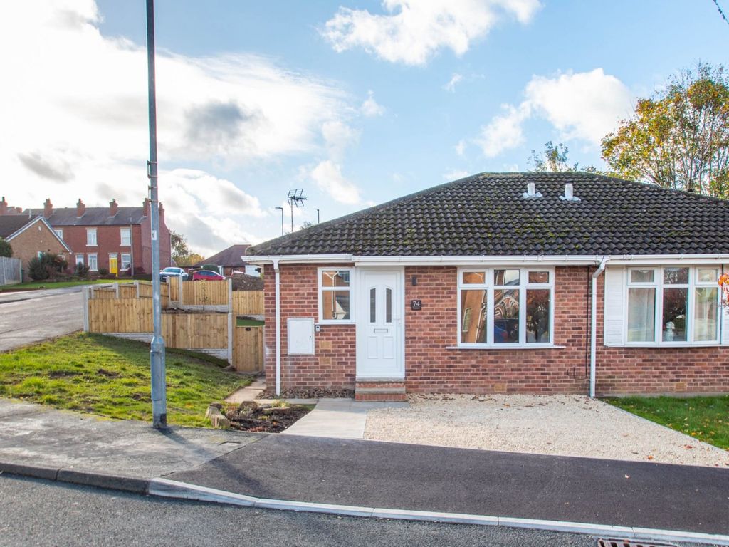 2 Bed Bungalow To Rent In Rockwood Crescent Calder Grove Wakefield