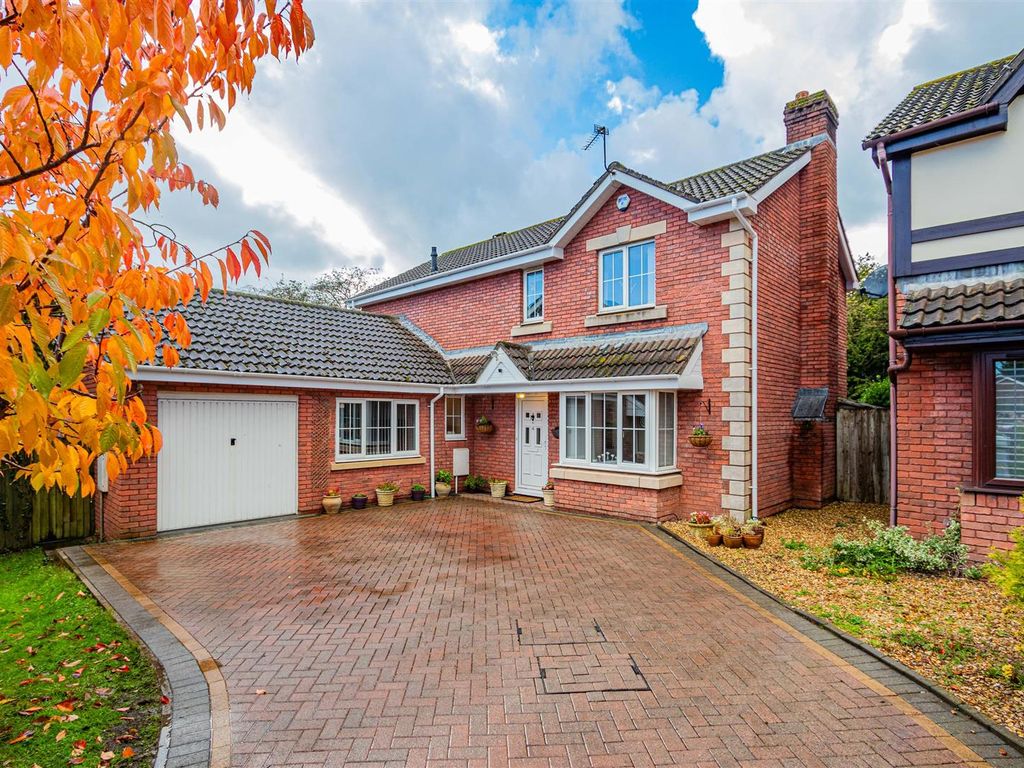 4 bed property for sale in Liddell Close, Pontprennau, Cardiff CF23, £ ...